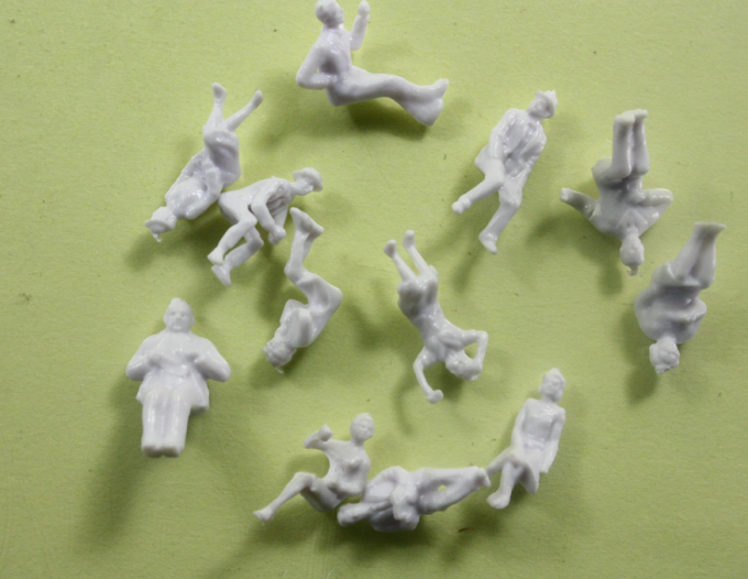 1:87 2.0cm Architectural Scale Model People , White Sitting Figures For ...