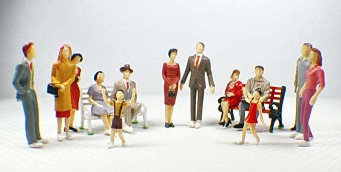 P30-14 outdoor 1:30 Architectural Scale Model People Painted Figures 5.5cm