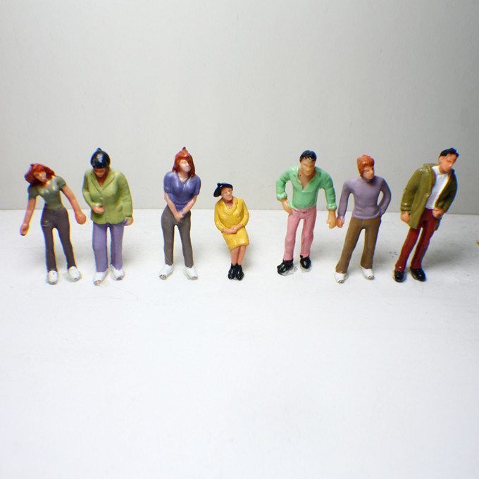 P43-10 outdoor 1:43 Architectural Scale Model People Painted Figures 4.8cm